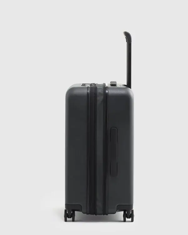 Quince Expandable Small Carry-on Suitcase - Black