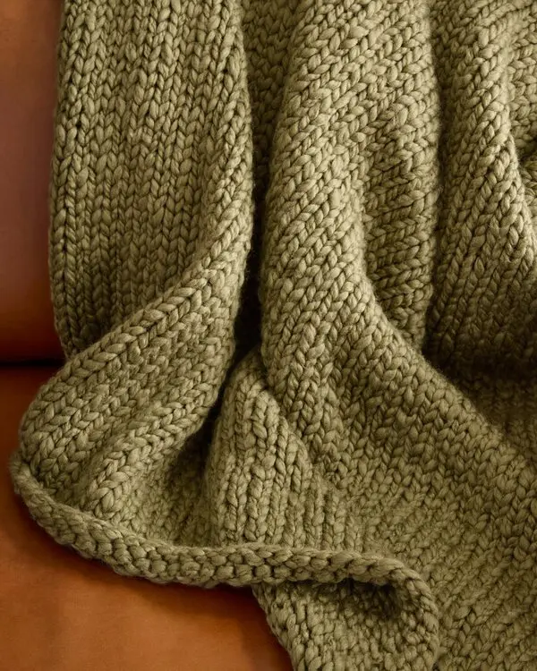 Quince Chunky Hand Knit Wool Throw