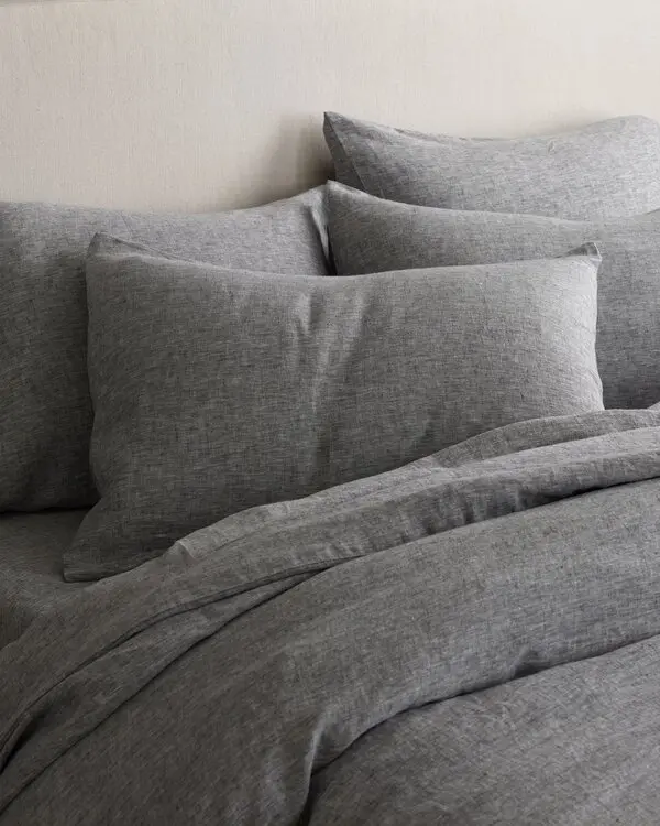 Quince European Linen Chambray Pillowcase Set - Charcoal