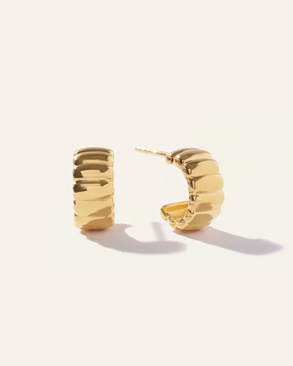 Quince Bubble Ridge Huggie Hoop Earrings - Gold Vermeil
