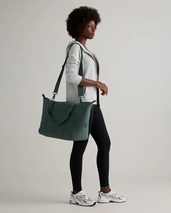 Quince All-day Neoprene Duffle Bag - Hunter Green