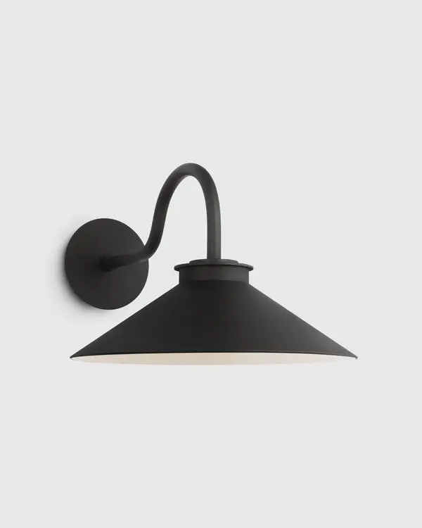 Quince Contemporary Steel Indoor/outdoor Barn Sconce - Black