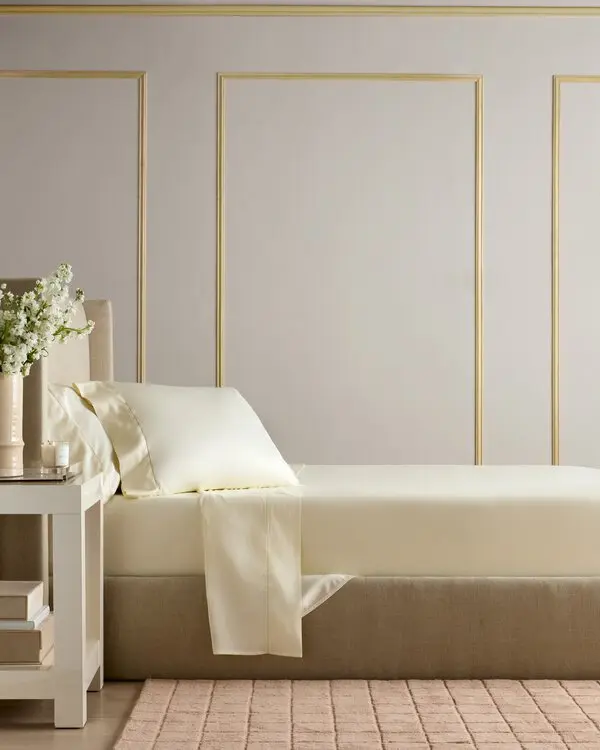 Quince Signature Giza Cotton Sateen Deluxe Bedding Bundle - Ivory