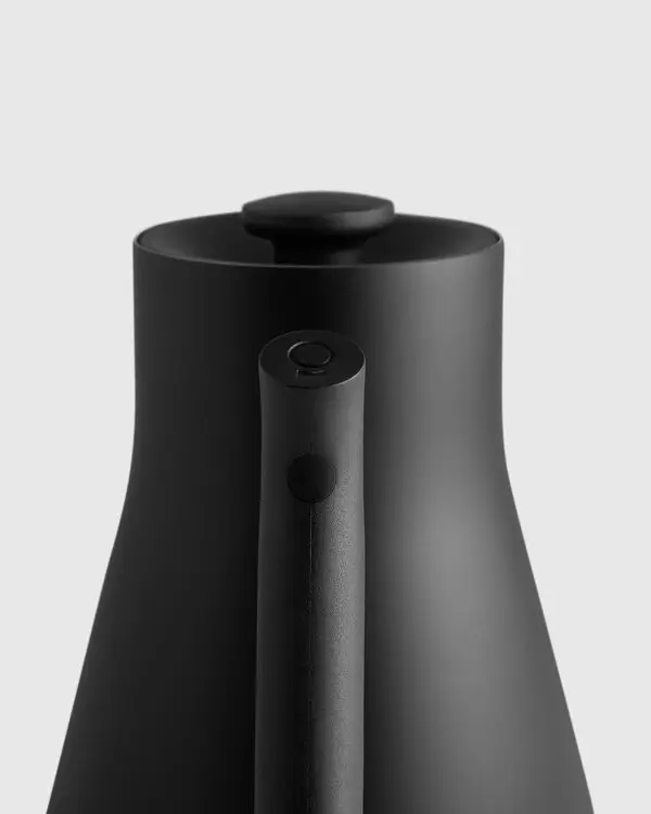 Quince Fellow Corvo Ekg Pro Electric Kettle - Black