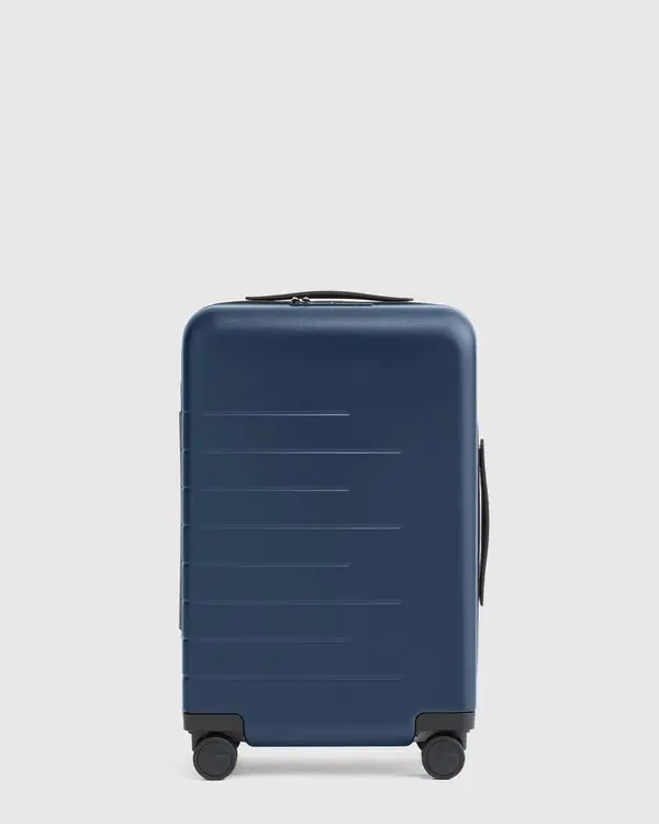 Quince Expandable Suitcase Set - Navy