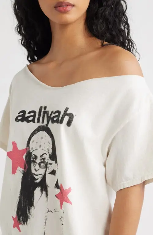 MERCH TRAFFIC Aaliyah Graphic T-shirt