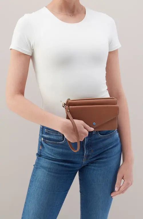Hobo Leather Wristlet - Brown Sugar