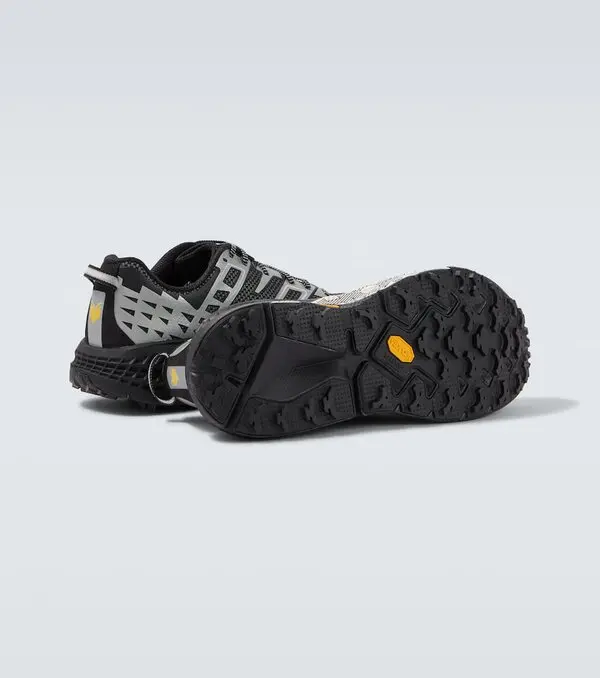 Hoka One One Speedgoat 2 Sneakers - Black