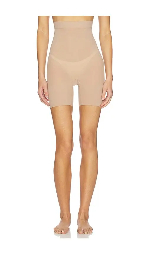 SKIMS Sheer Seamless Mid Thigh Short In Taupe - Sienna