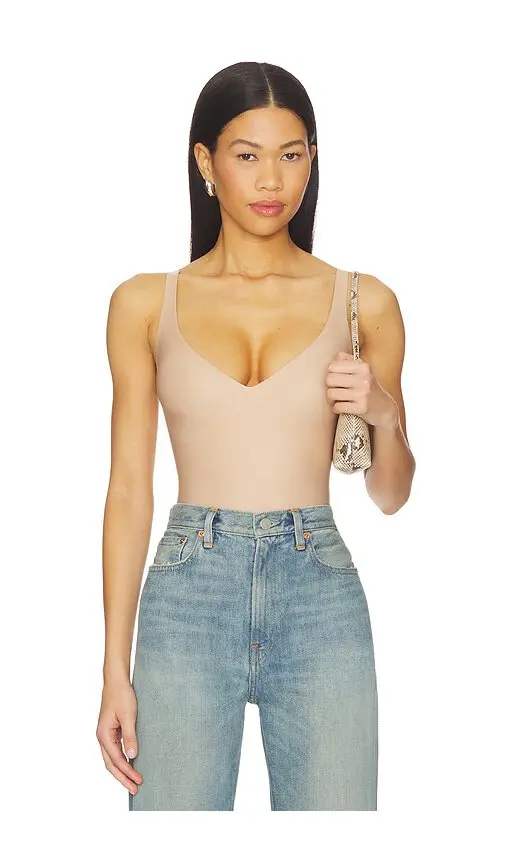 SKIMS Body Plunge Bodysuit - Clay