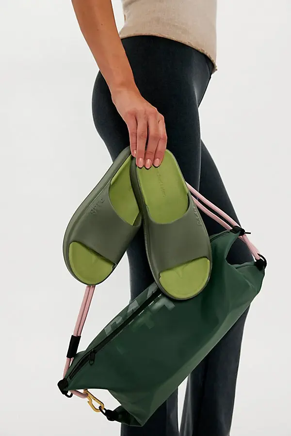 P448 Riviera Slide Sandals And Zip Cooler - Green