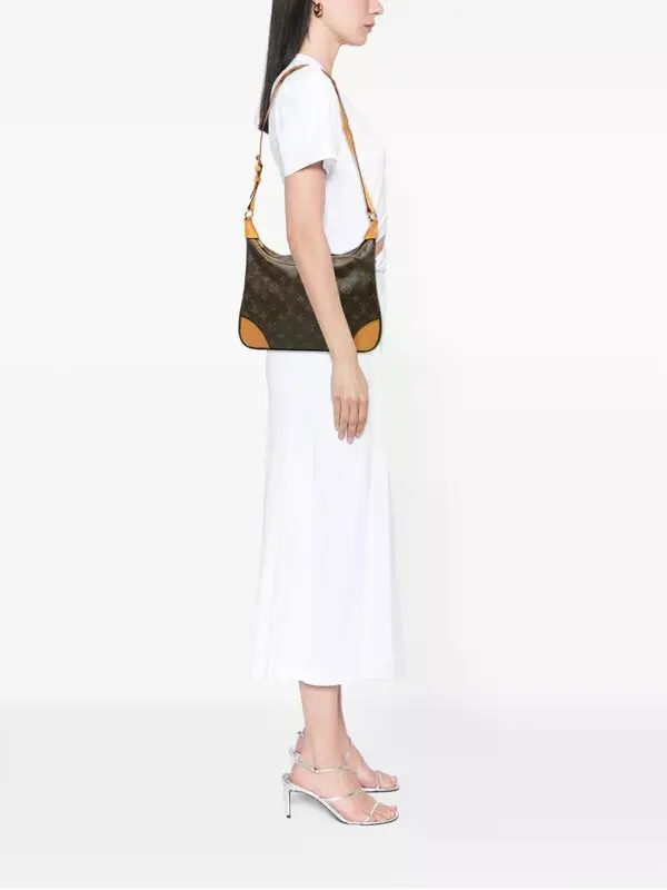 LOUIS VUITTON 2002 Monogram Boulogne 30 Shoulder Bag