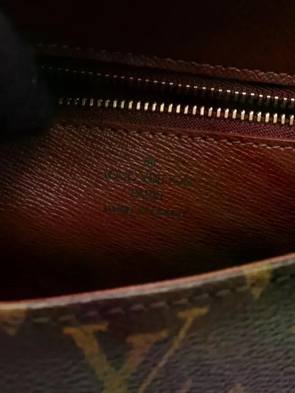 LOUIS VUITTON 2004 Monogram Saint Cloud Gm