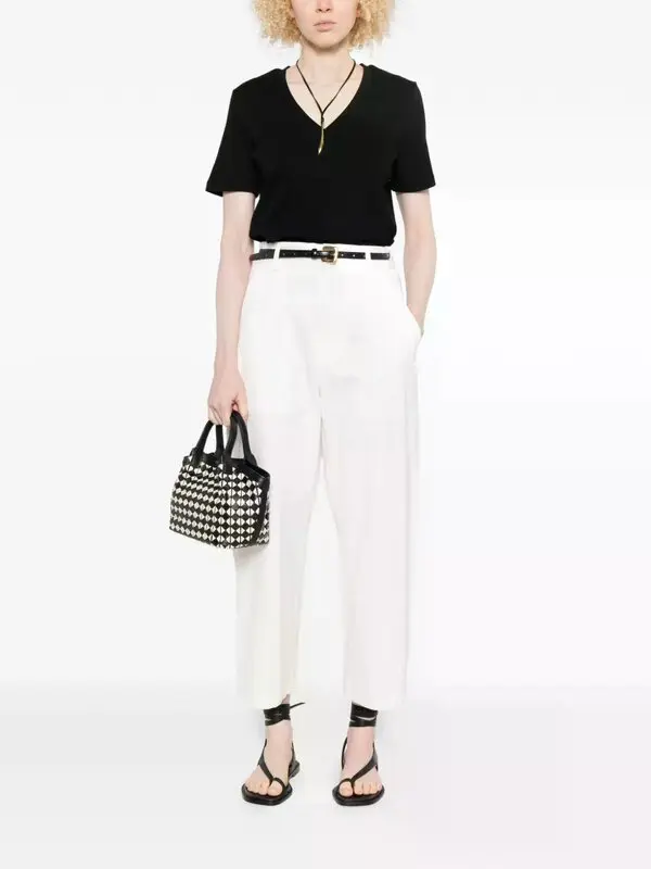 MAISON123 Dana V-neck T-shirt