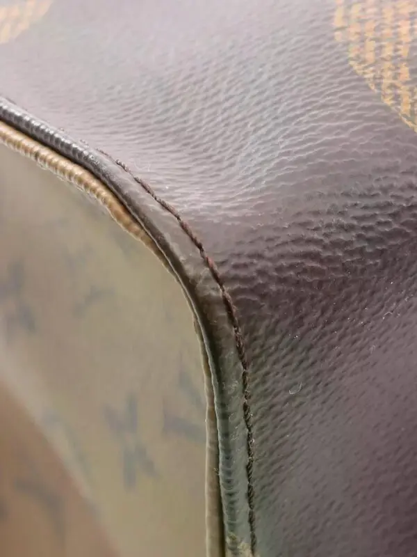 LOUIS VUITTON 2019 Monogram Reverse Giant Onthego Gm Satchel - Brown