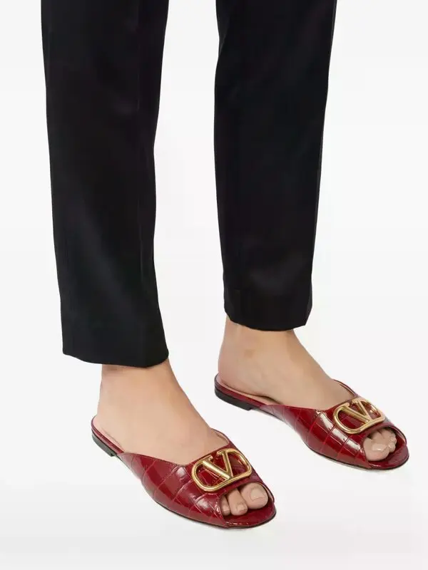 Valentino Garavani Logo-plaque Leather Sandals - Red