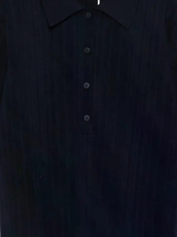 Closed Ribbed Buttoned T-shirt