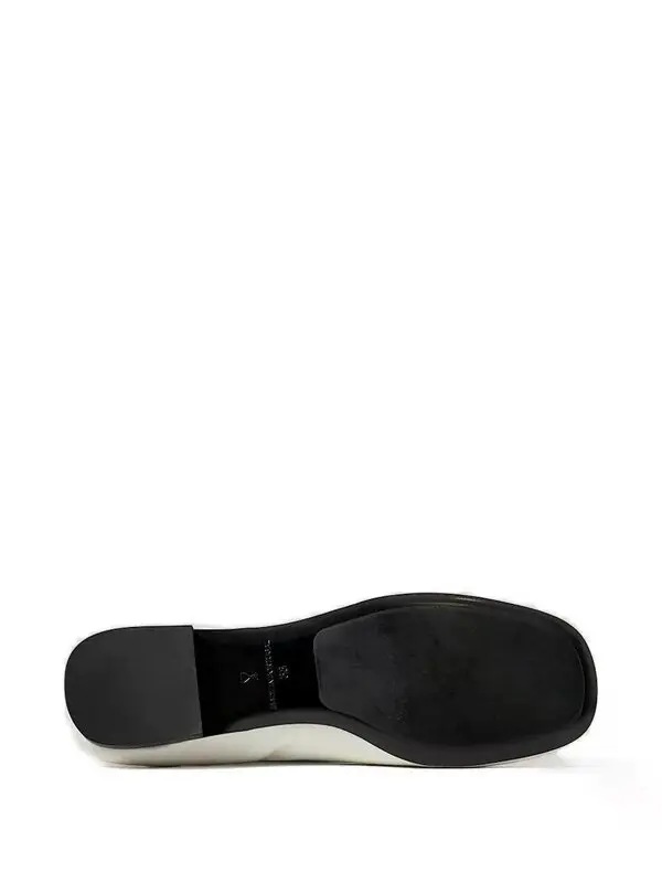 AMI Paris Leather Ballet Flats