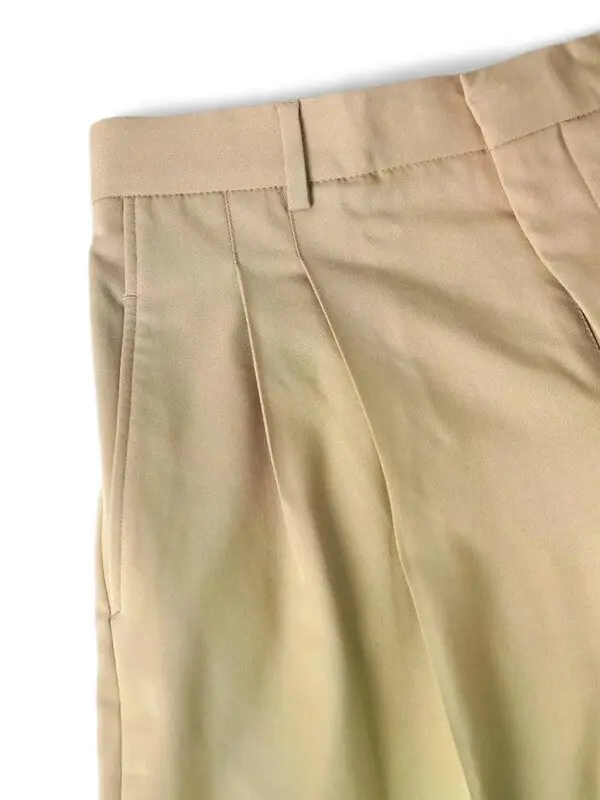 AMI Paris Wide Leg Pleated Shorts - Neutrals