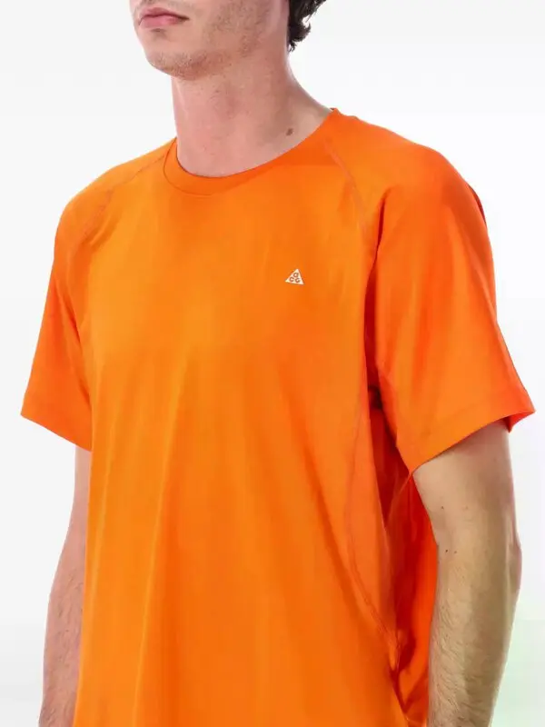 Nike Wildsee Logo Detail T-shirt - Orange