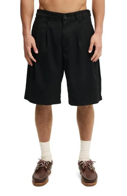 COTTON ON Super Baggy Pleated Short