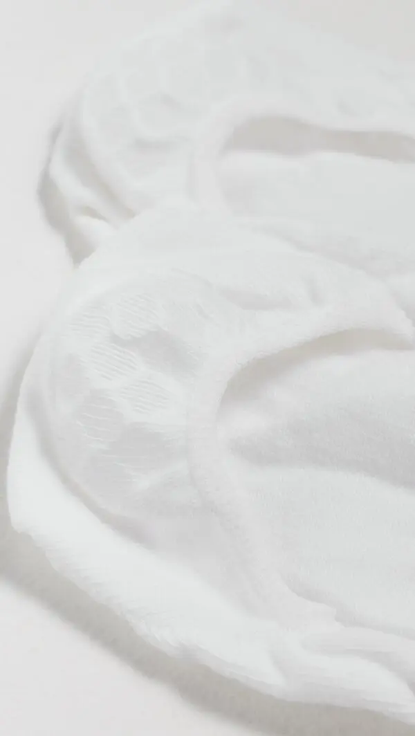 Falke Step Medium Cut Socks - White