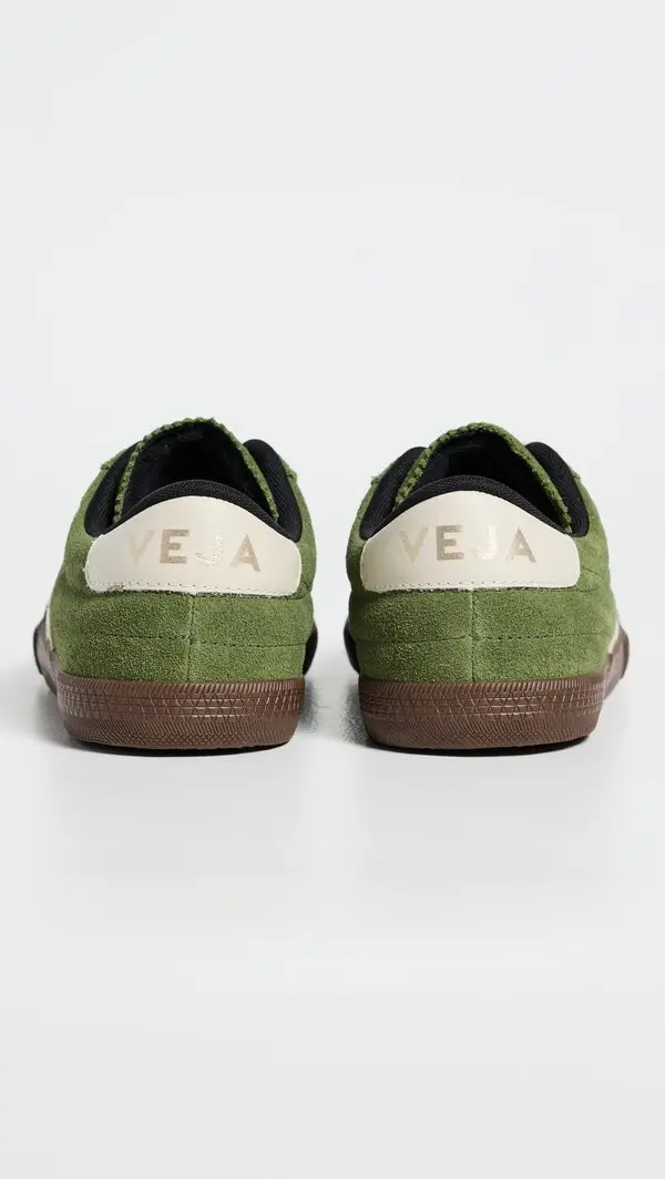 VEJA Panenka Suede Sneakers - Militar/pierre/bark