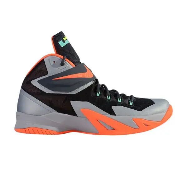 Nike Zoom Soldier 8