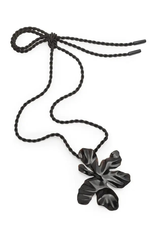 Natori Peony Buffalo Horn Pendant Necklace - Black