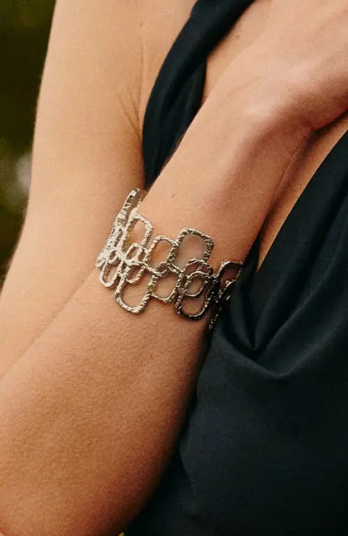RETRO CHIC Roman Arc Cuff Bracelet