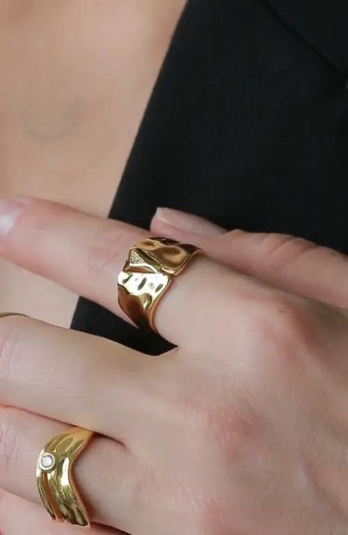 RETRO CHIC Snowing Adjustable Ring