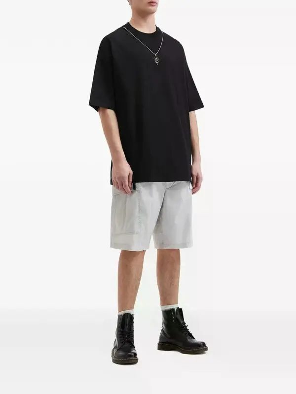 FIVE CM T-shirt With Detachable Necklace