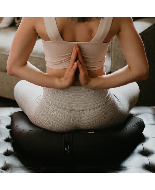HUGGER MUGGER V-shaped Meditation Cushion - Black