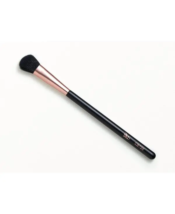 BE YOUR OWN DESIRE Concealer Brush - No Color