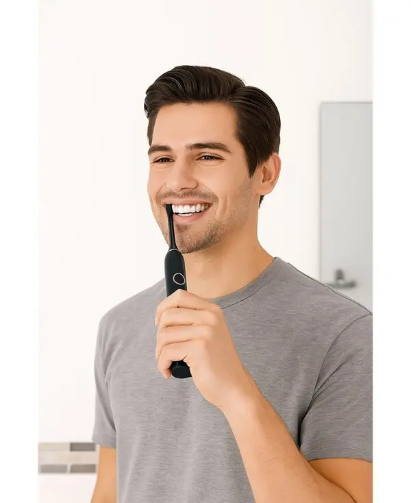 CLARISSA Travel Electric Toothbrush With Extra Brush Heads