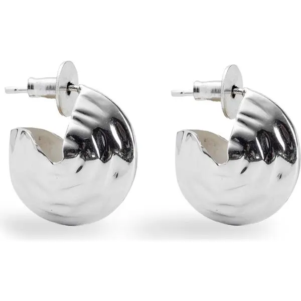 NAVEDA Soha Earrings - Silver