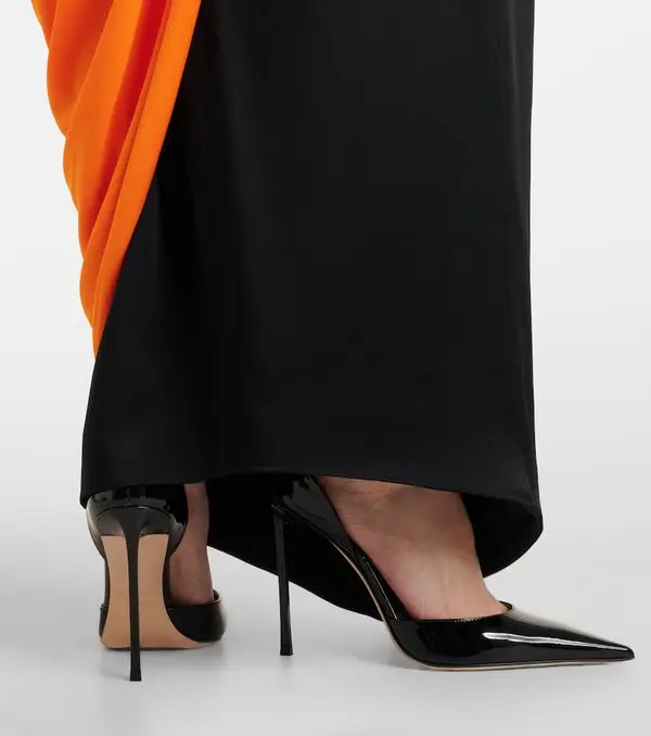 TOM FORD Vertigo Patent Leather Pumps - Black