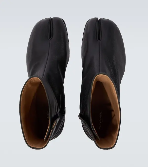 MAISON MARGIELA Tabi Leather Ankle Boots - Black