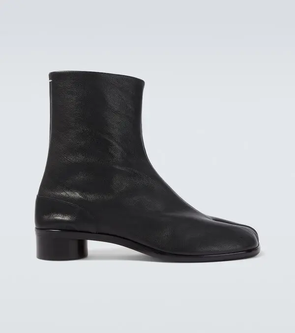 MAISON MARGIELA Tabi Leather Ankle Boots - Black