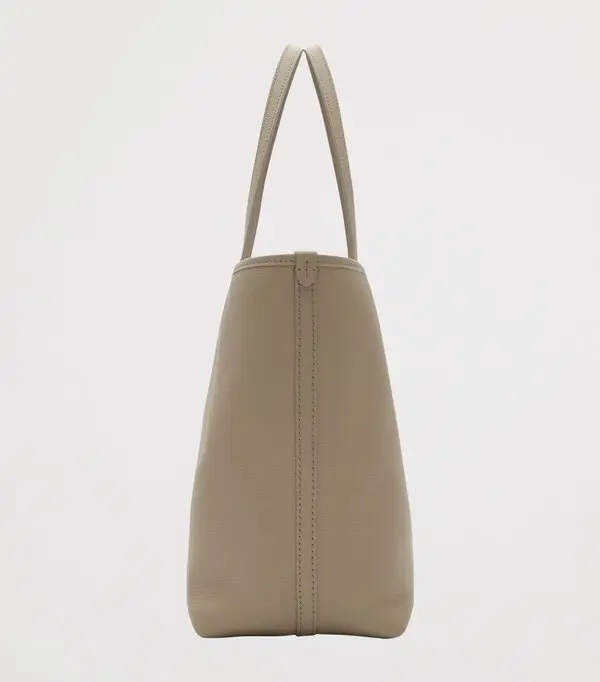 Burberry Bloomsbury Reversible Tote - Pink