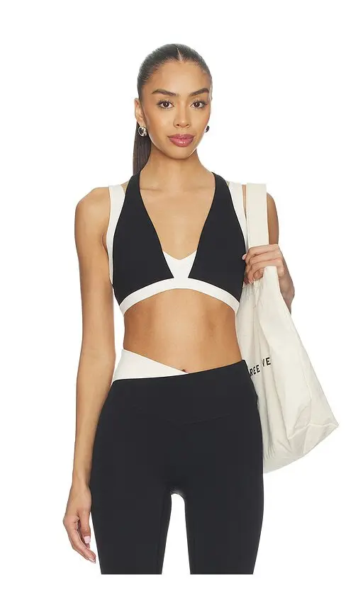 P.E Nation Unity Sports Bra In ,white - Black