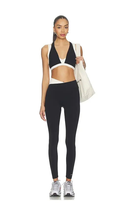P.E Nation Unity Sports Bra In ,white - Black