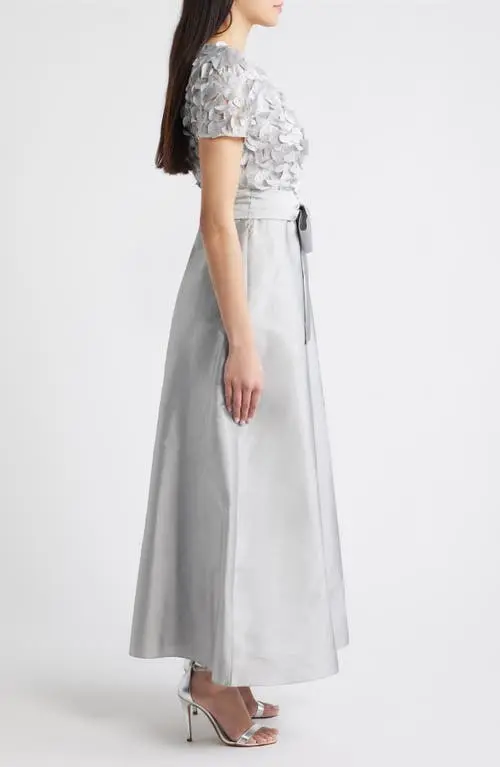 Pisarro Nights 3d Beaded Paillette Bodice Taffeta Gown - Silver