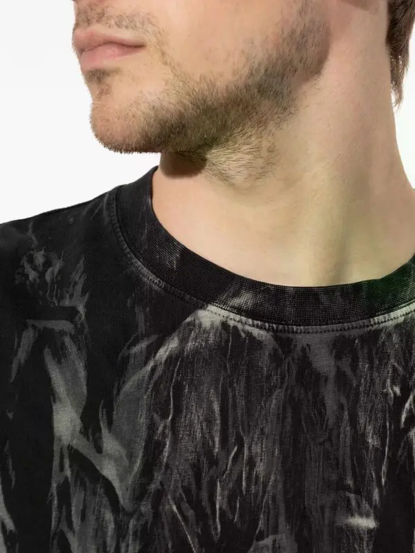 Off-White Patterned T-shirt