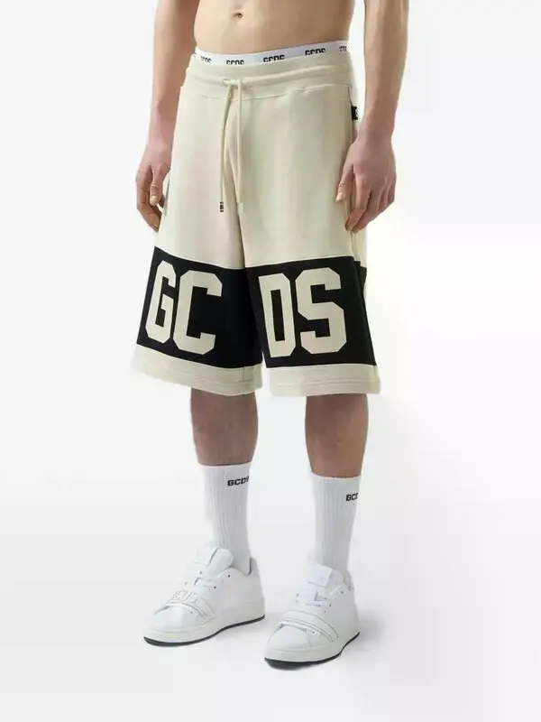 Gcds Logo Shorts - Neutrals