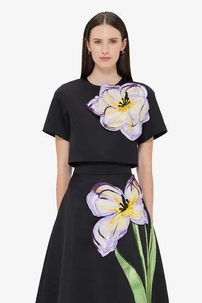 LEO LIN Appliqué Sleeve Crop Top