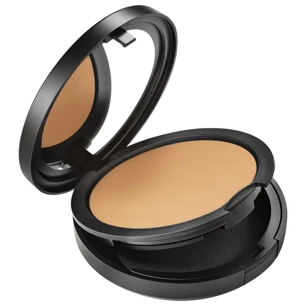 MAC COSMETICS Studio Fix Powder Plus Foundation With 24hr Oil Control + Blur-matte Finish - C40