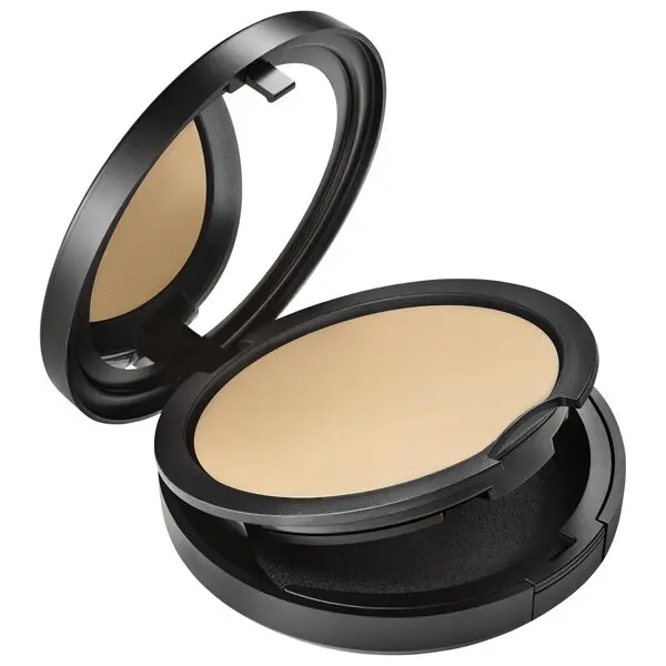 MAC COSMETICS Studio Fix Powder Plus Foundation With 24hr Oil Control + Blur-matte Finish - Nc12