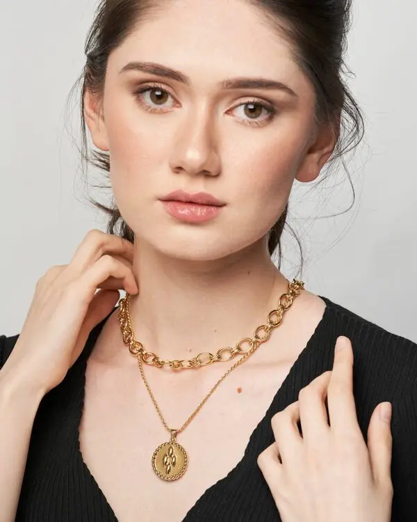 SOPHIE BLAKE Marta Medallion Pendant Necklace - Gold