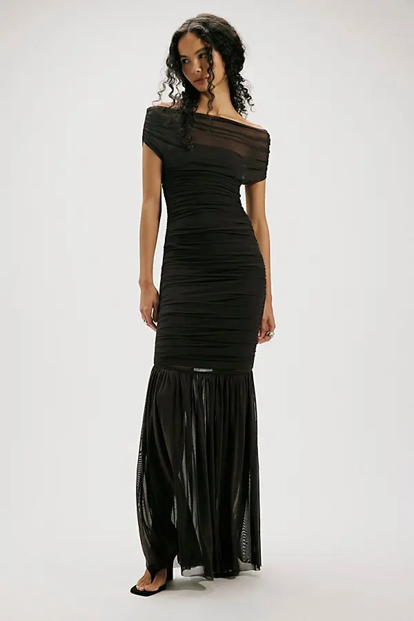 SEROYA Noel Off-the-shoulder Maxi Dress